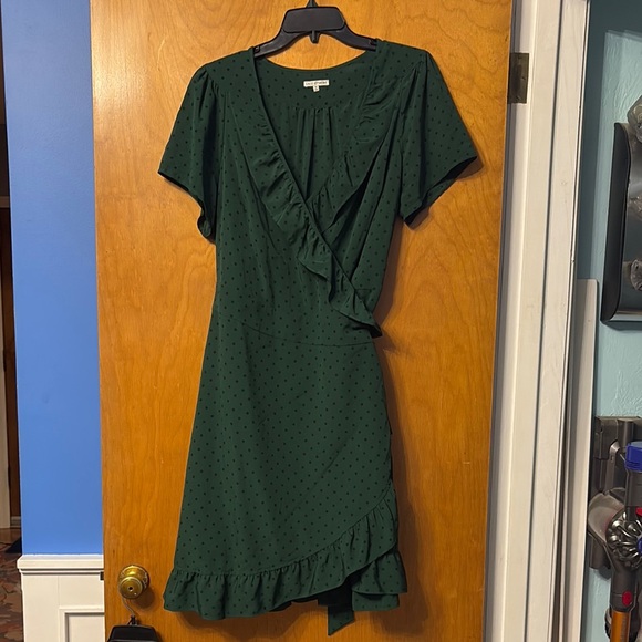 Modcloth | Dresses | Modcloth Green Polka Dot Wrap Dress X | Poshmark